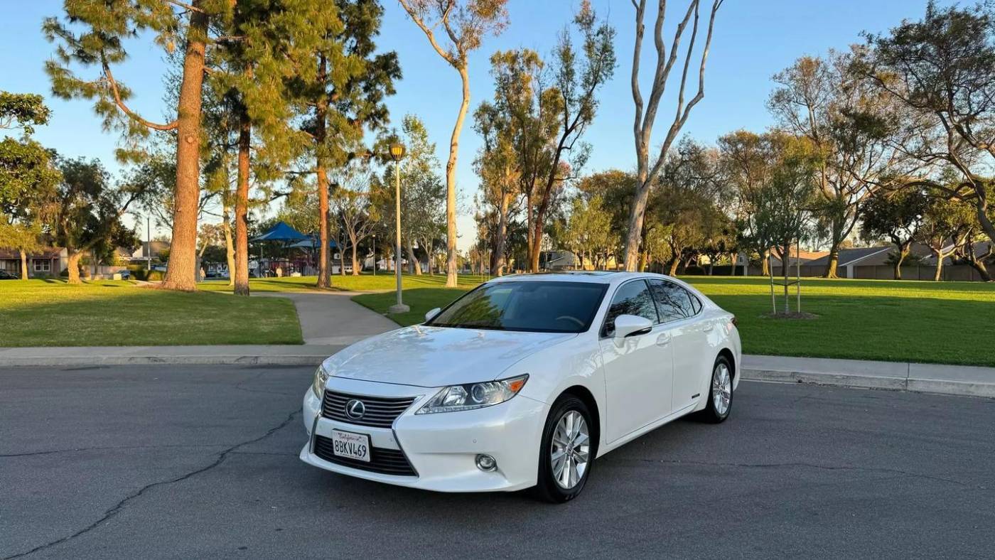 Used 2015 Lexus ES 300h for Sale (with Photos) | U.S. News & World Report