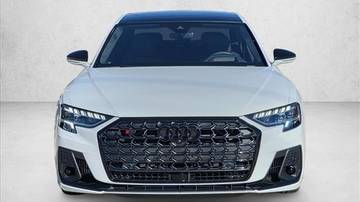 difference between audi s7 and s8