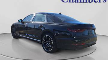 difference between audi a8 and s8