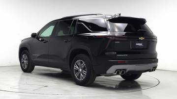2024 traverse black lt