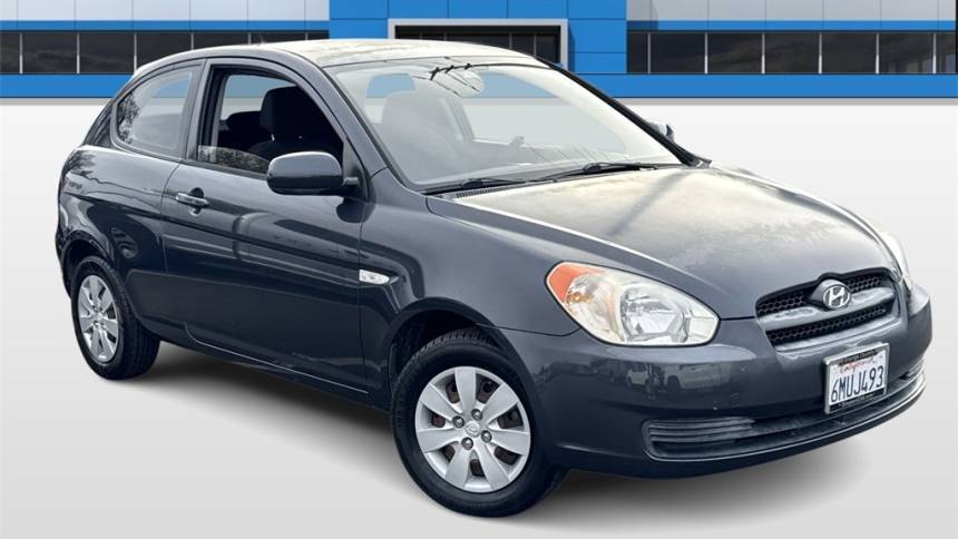 Hyundai accent used car store